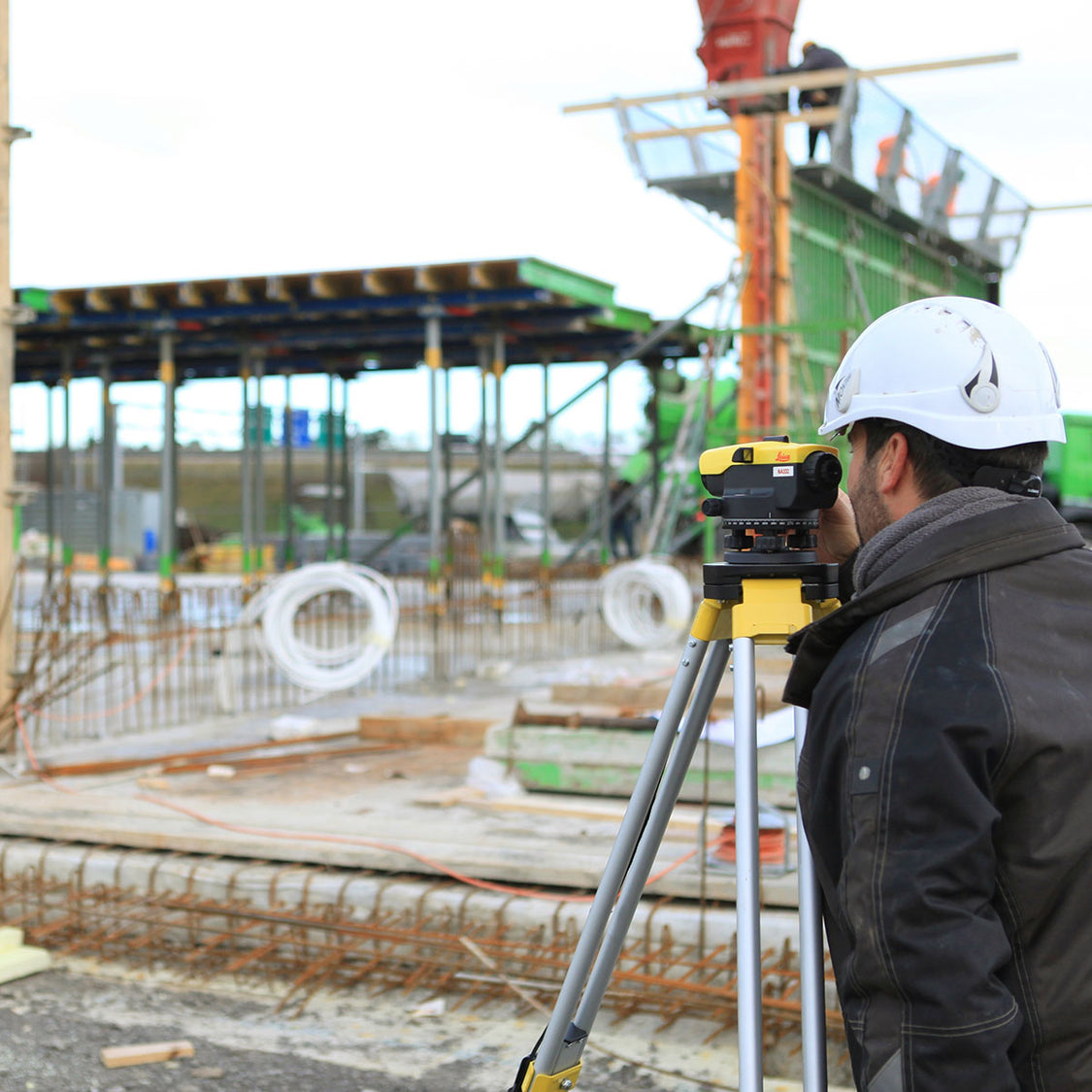 Dumpy Levels – One Point Survey Equipment Ltd